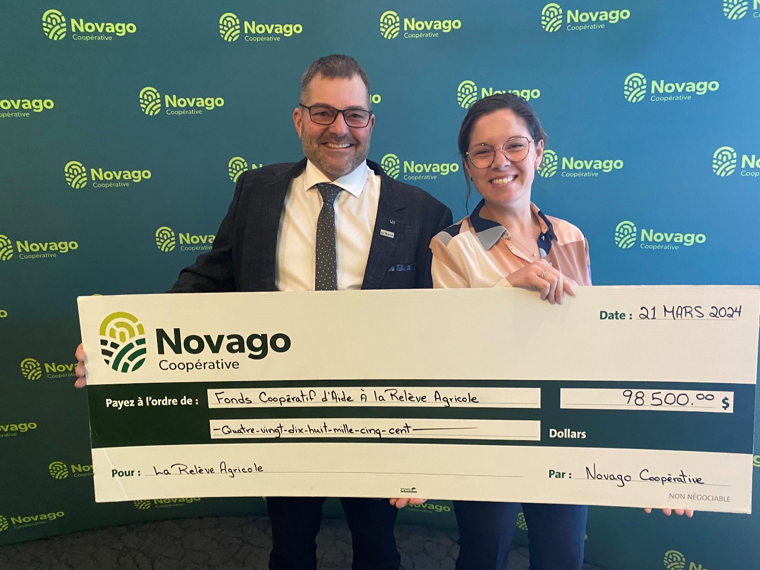 Novago Coopérative remet 98 500$ à la relève agricole - TVRM