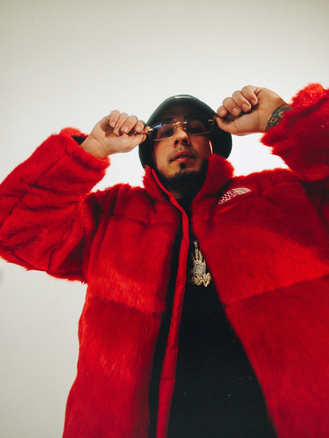 White-B annonce son prochain extrait avec Plomo - TVRM